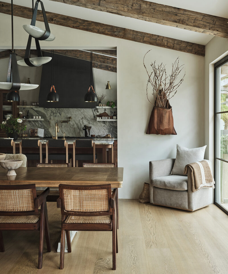Urban Earthy Interiors With Natural & Organic Design