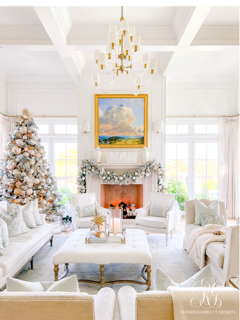 12 Dreamy White Christmas Decorating Ideas for 2024