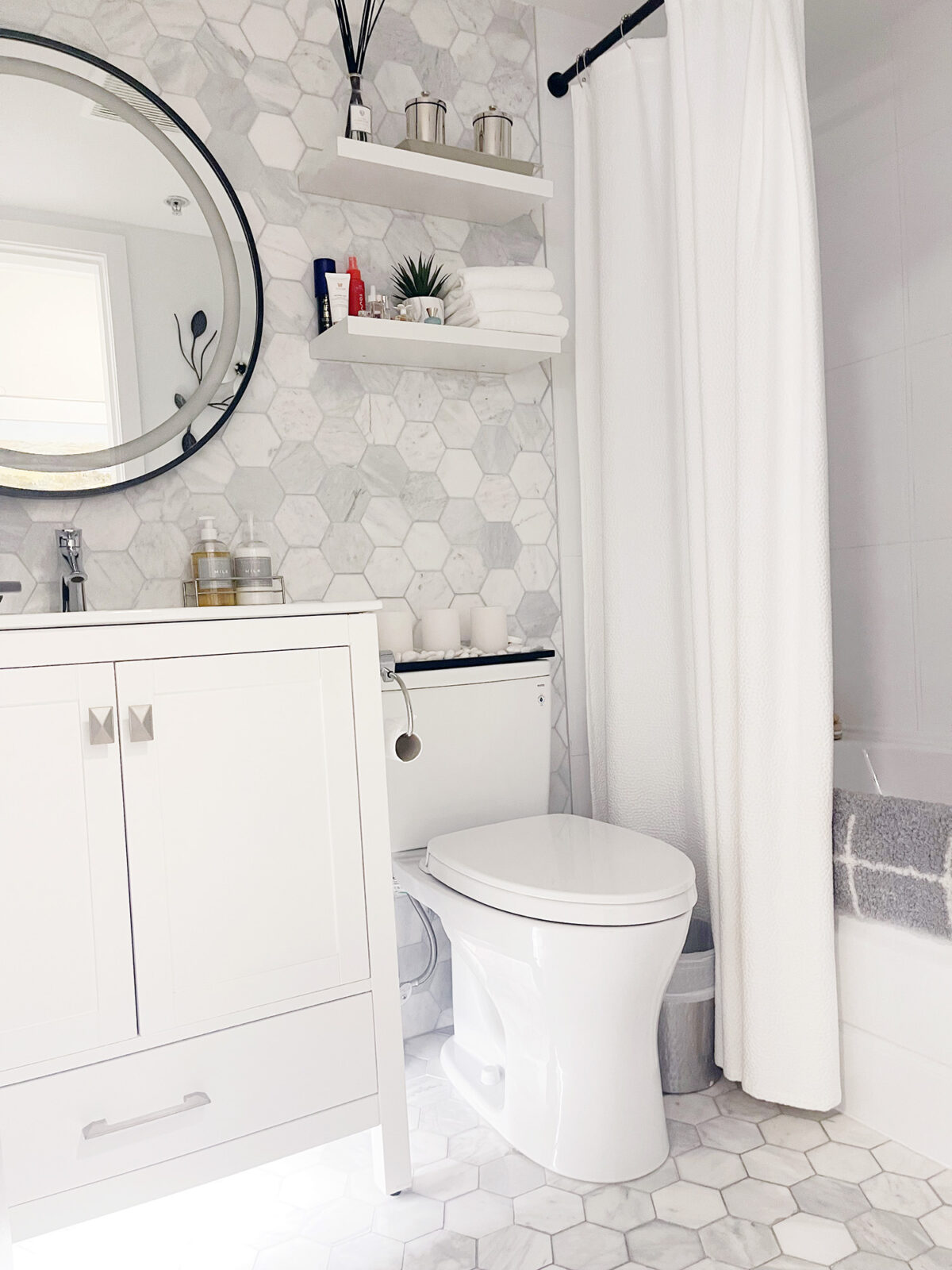 Small Condo Decorating Ideas to Maximize Space