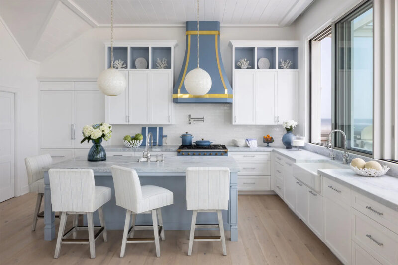 25 Coastal Kitchen Ideas To Elevate Your Beach Home