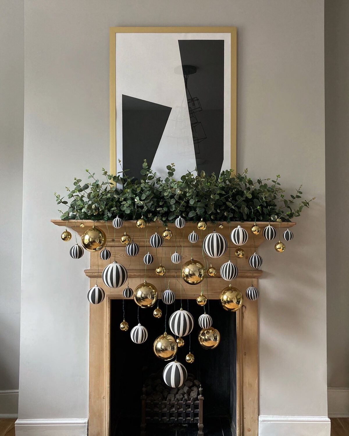 25 Modern Christmas Decorating Ideas for 2024