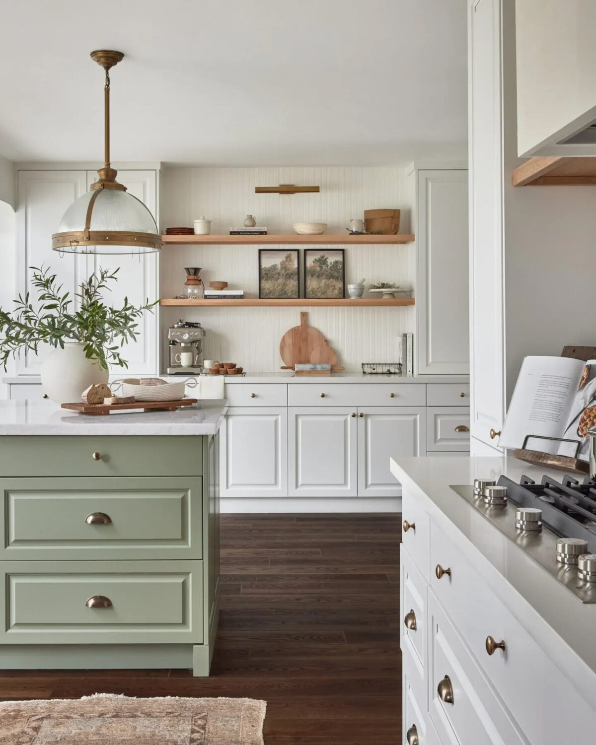 27 White Kitchen Cabinet Ideas With Stunning Images