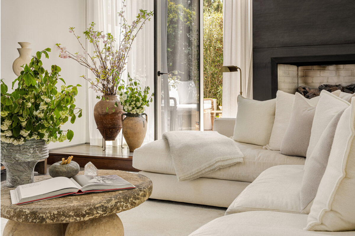 20 Stunning Ideas for Decorating With Neutral Colors